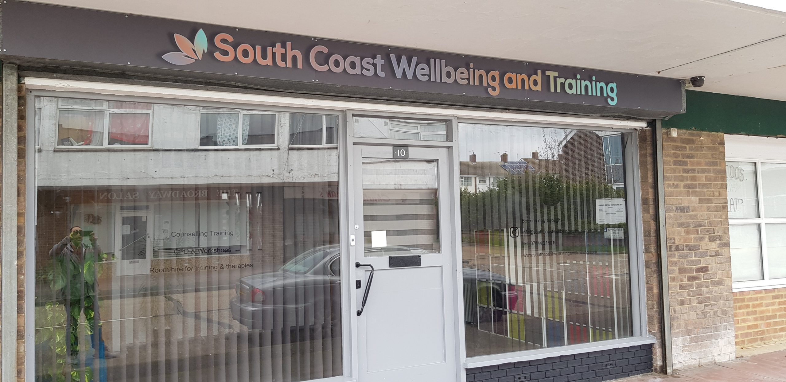 Shop Signs - Your Print Guru (Ashford Kent) - Signs - Designs ...